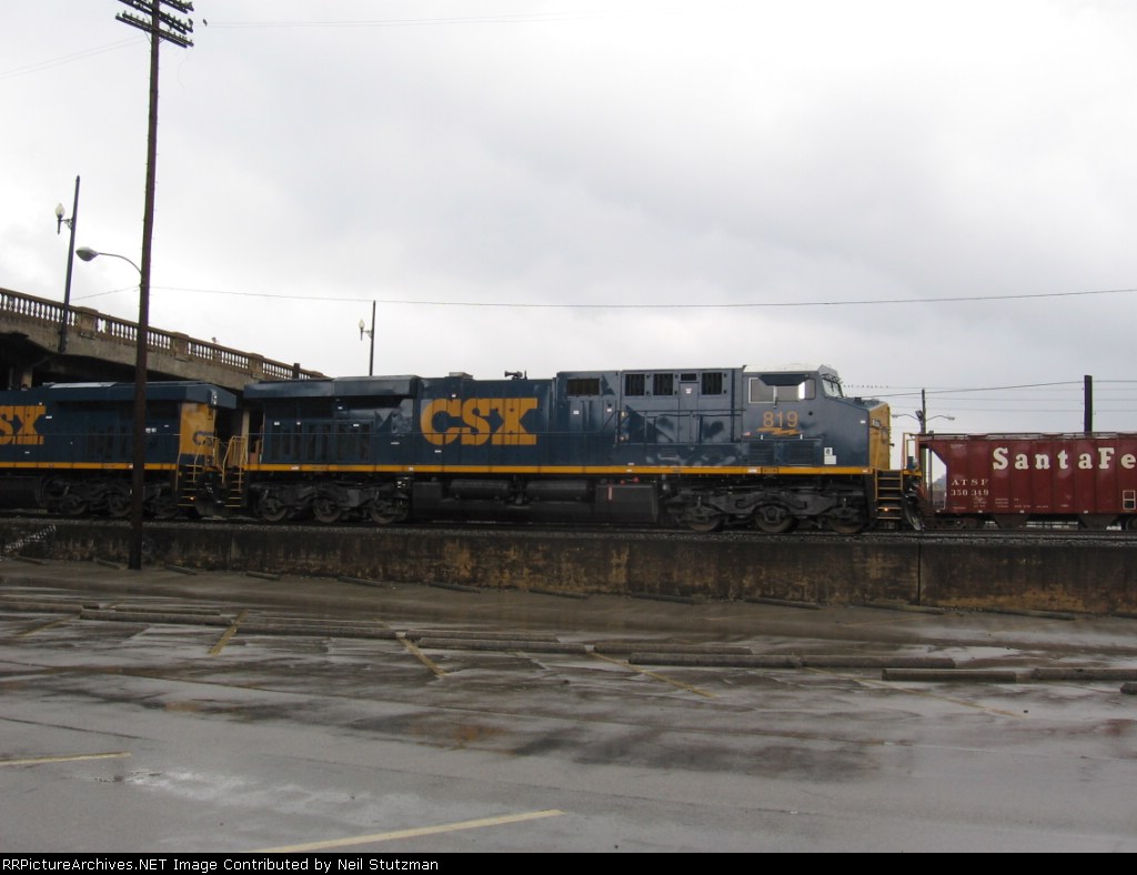 CSX 819